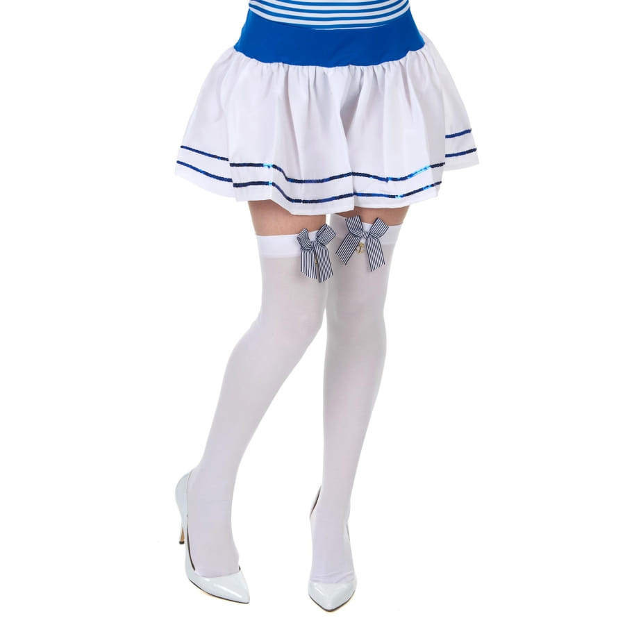 Bas blancs avec noeud marin